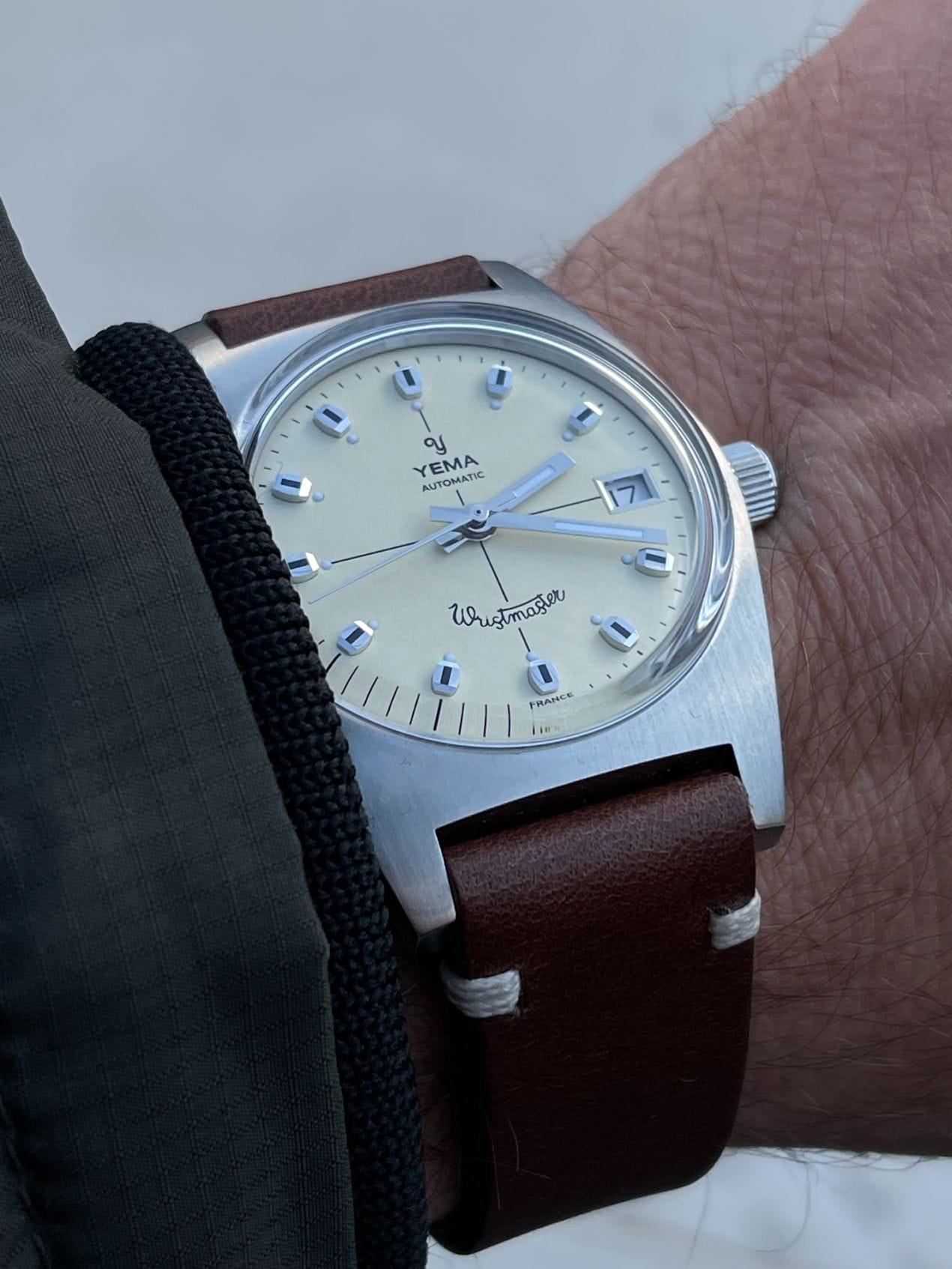 Yema Wristmaster : le sport chic accessible - Passion Horlogère