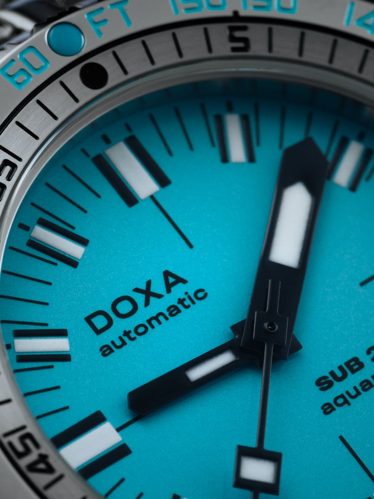 DOXA Dévoile une nouvelle SUB 200T: Plongez dans l'Éclat des Couleurs ...